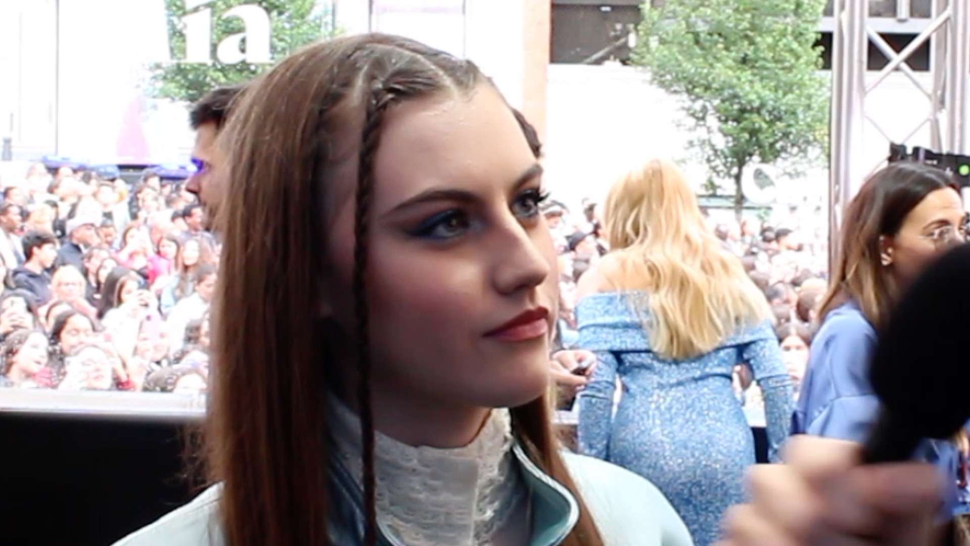 Stephanie Gil's Instagram, Twitter & Facebook on IDCrawl